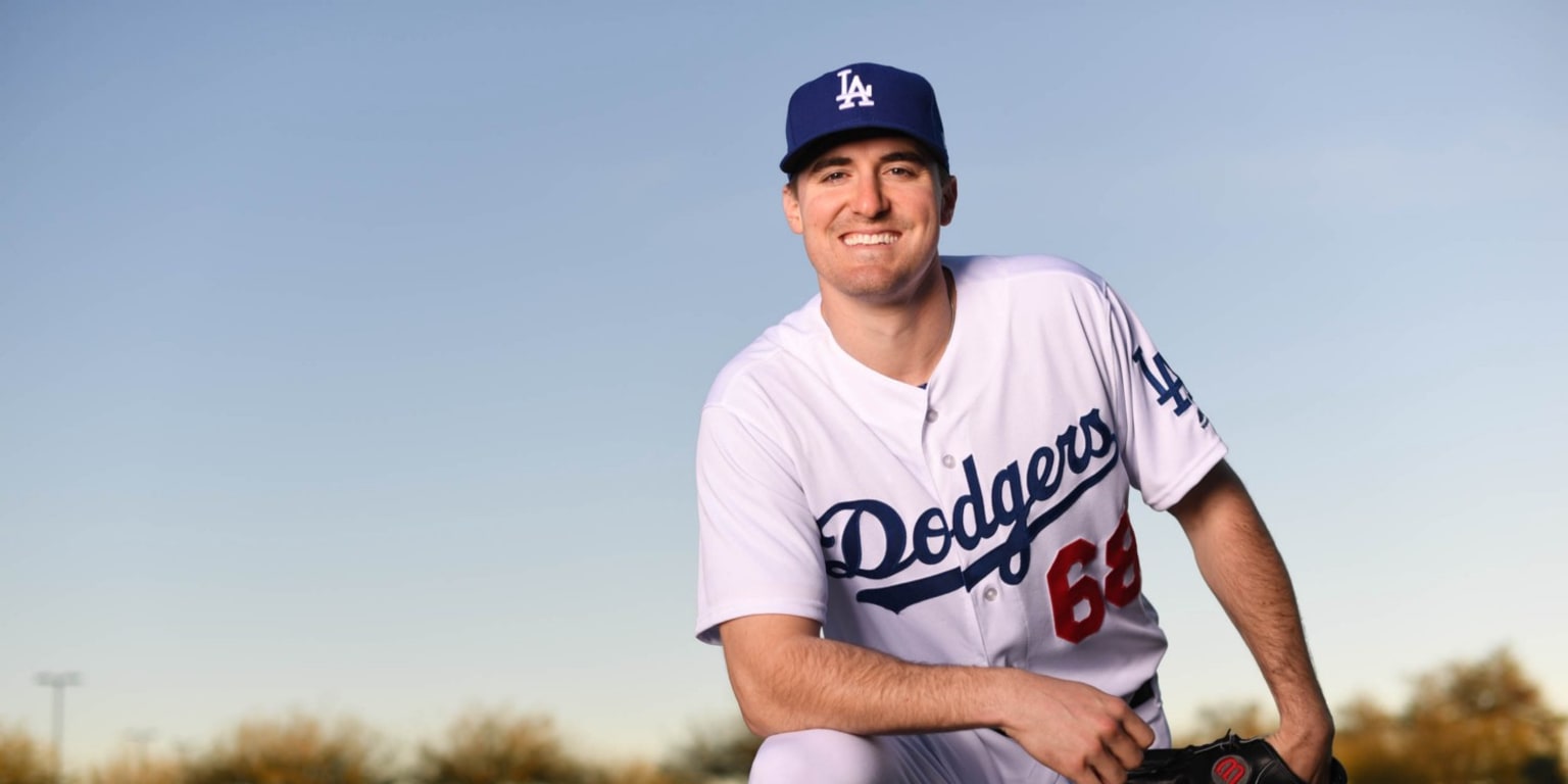Ross Stripling pitching out of windup again