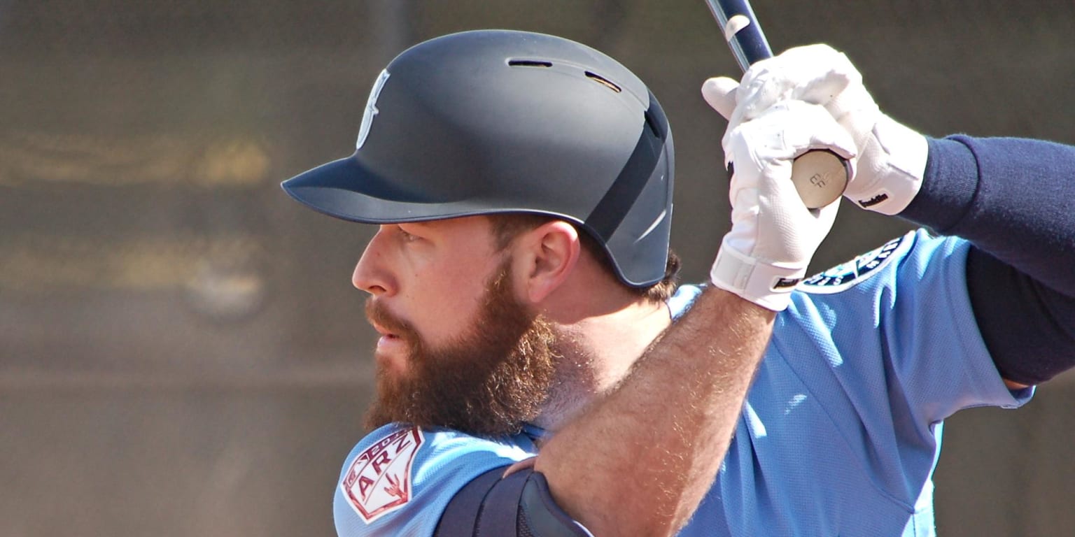 Eric Filia impressing Mariners teammates