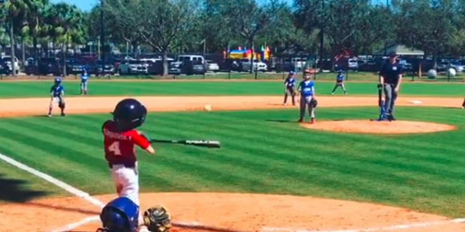 One-armed player hit a home run | MLB.com