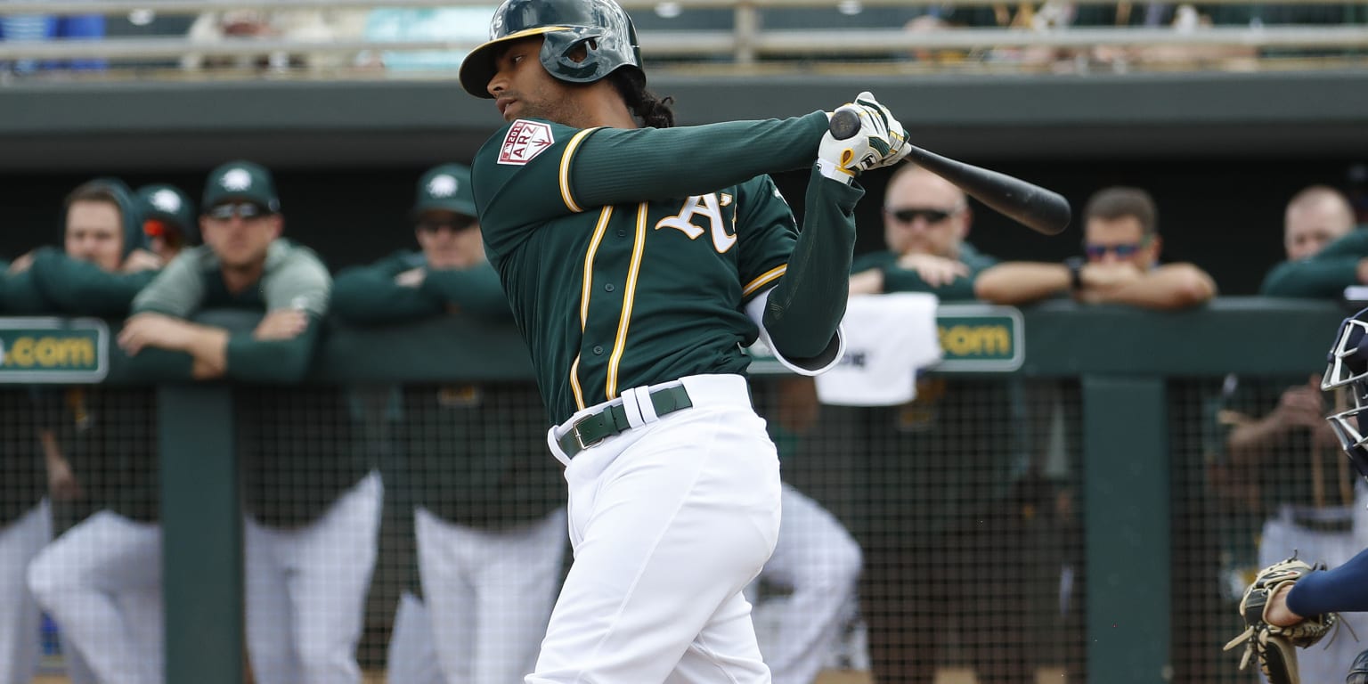Khris Davis returns from calf injury