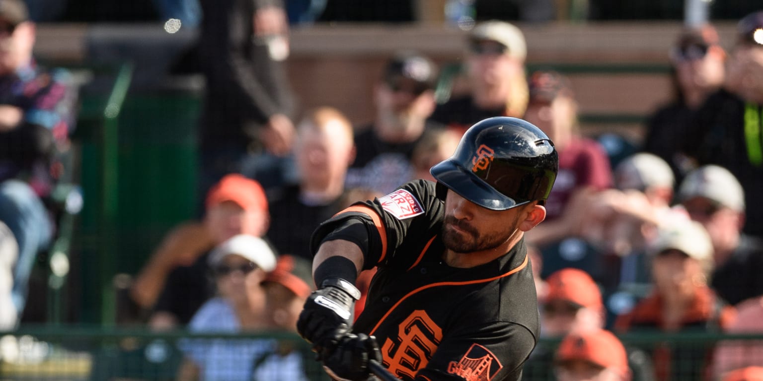 Gerardo Parra hoping to bring experience to Giants