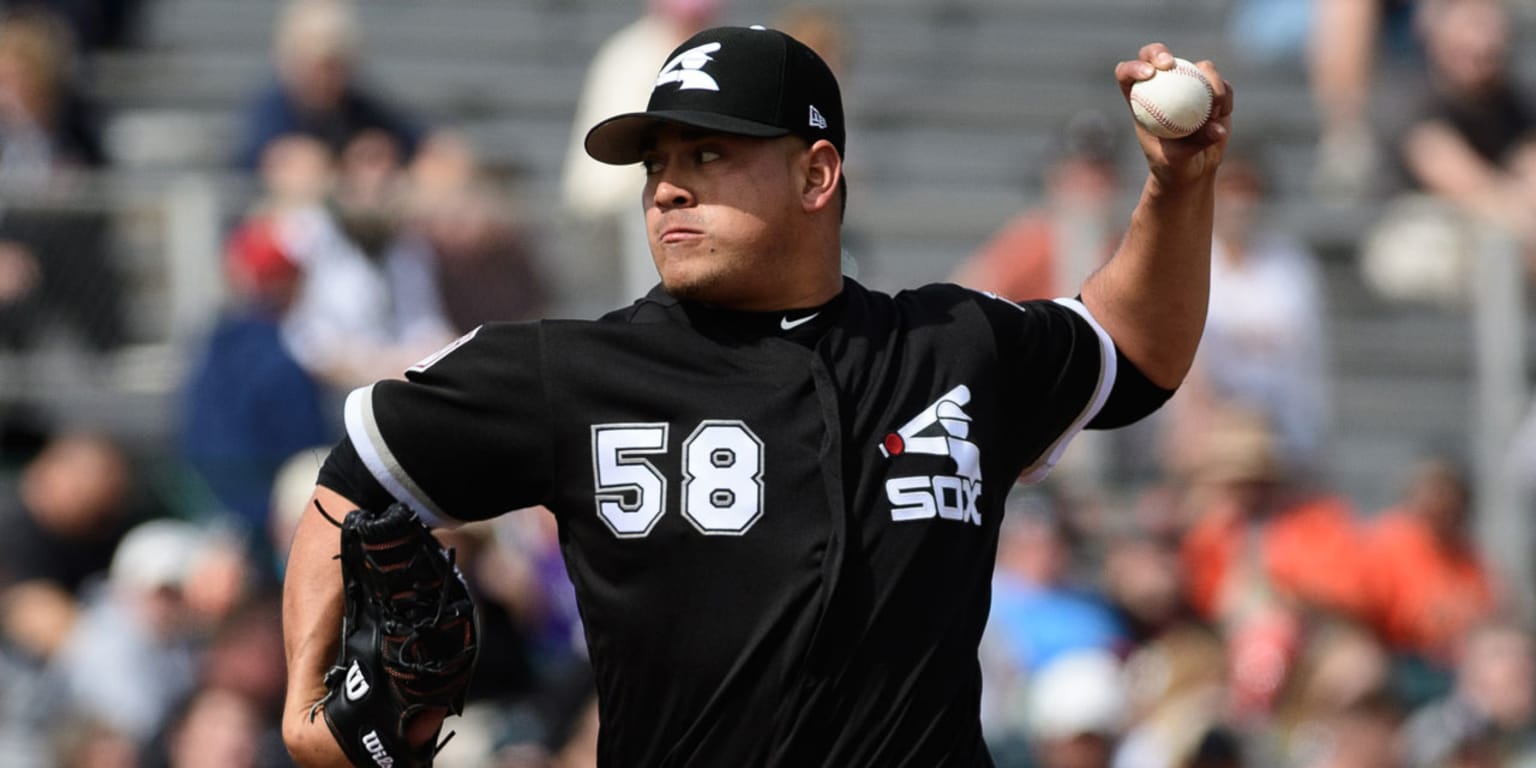 Bañuelos confía en integrar la rotación de Chicago