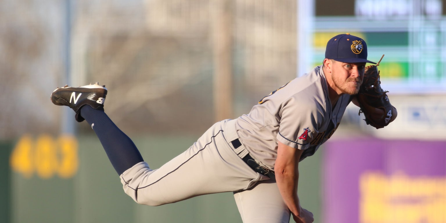 D-backs trade Matt Andriese, acquire Jeremy Beasley