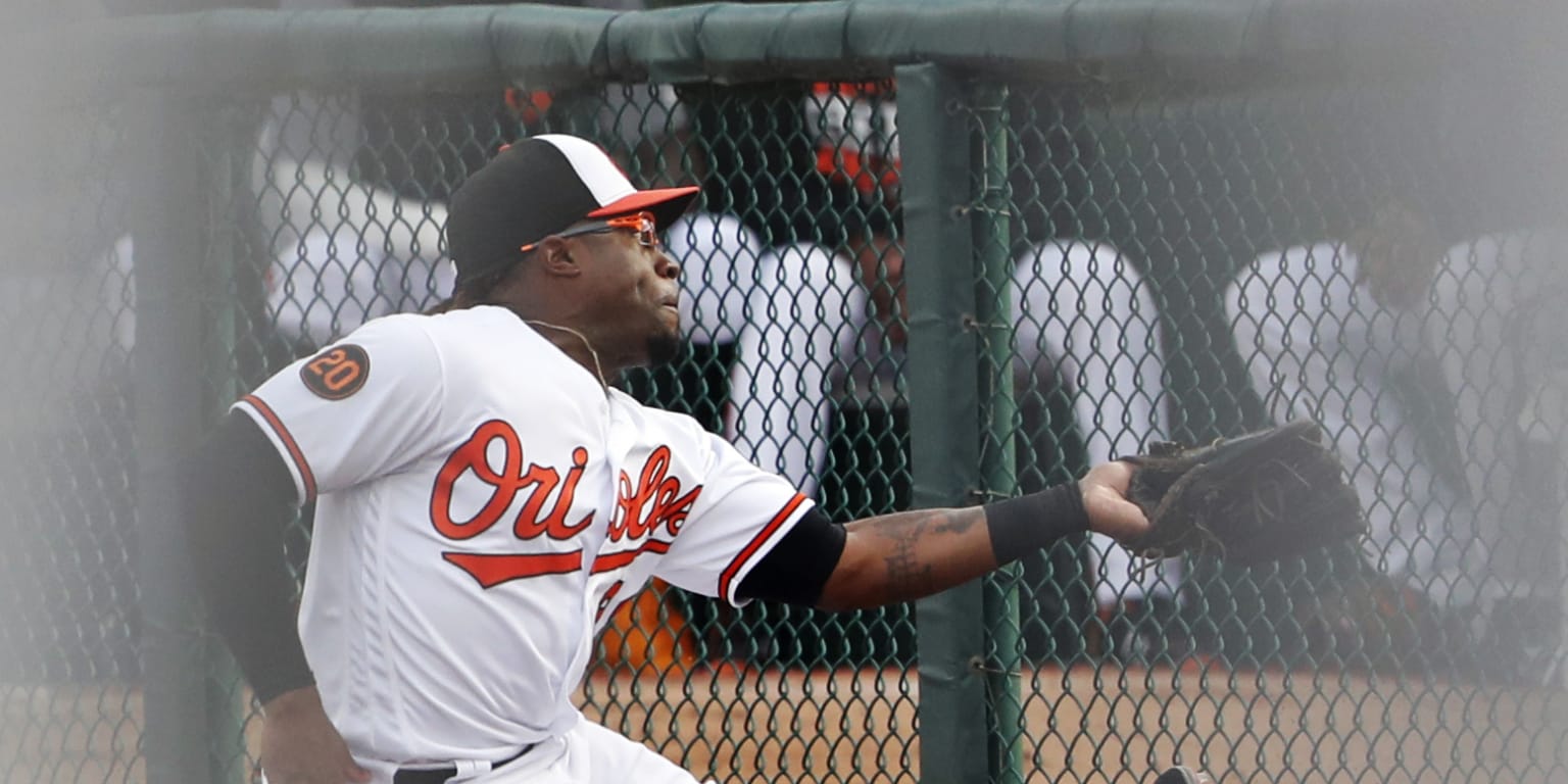 Eric Young Jr. signs with Mariners