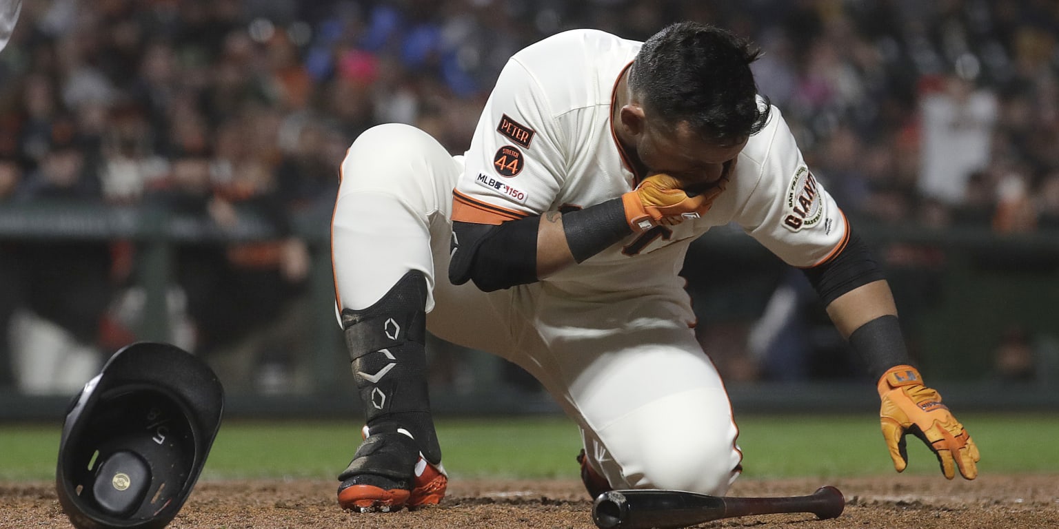 Gerardo Parra hit in face by pitch