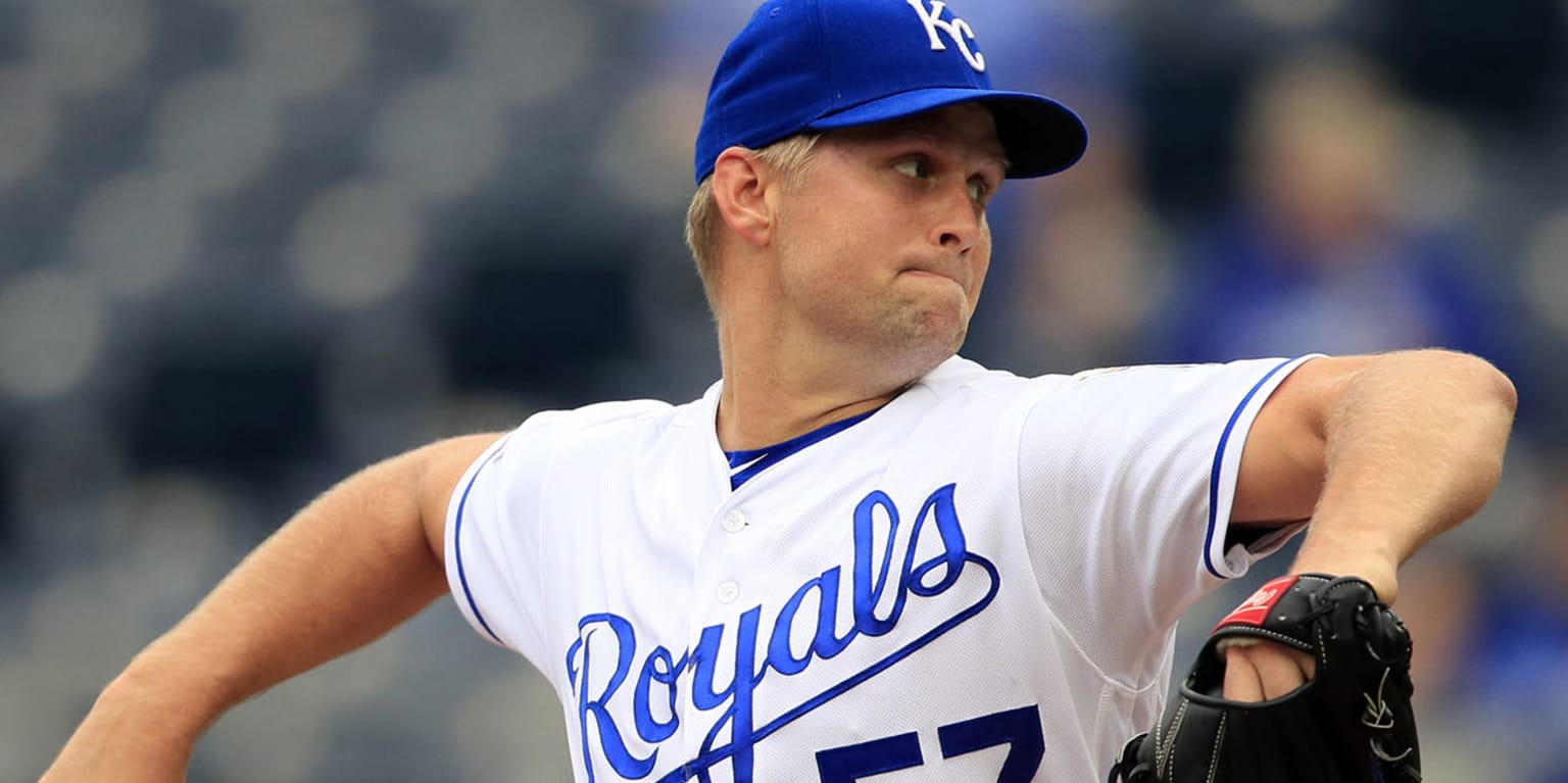 Royals sweep doubleheader vs. Rays