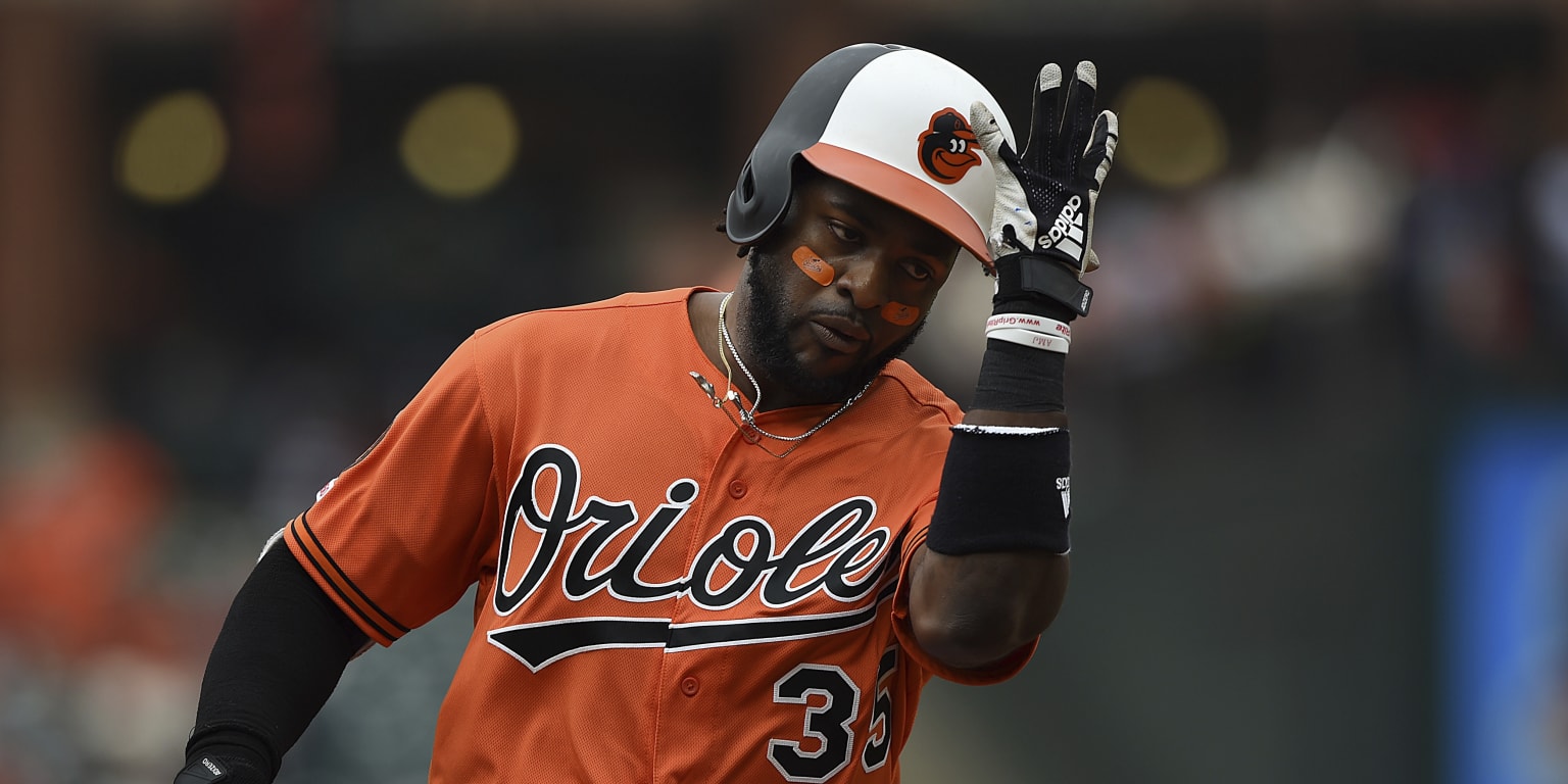 Dwight Smith Jr. finds success against fastball