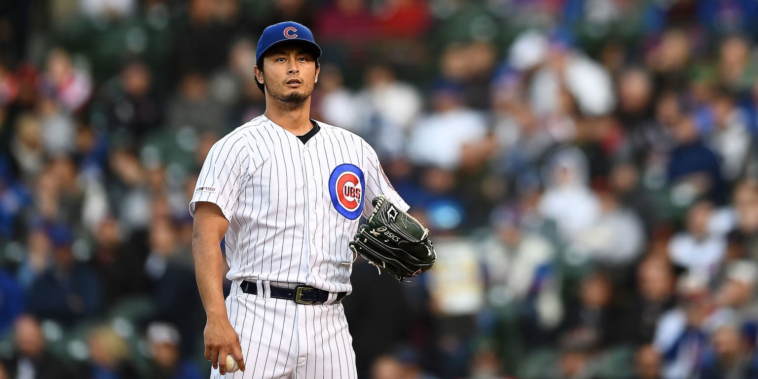 Cubs fall in 10 in series opener with Phillies