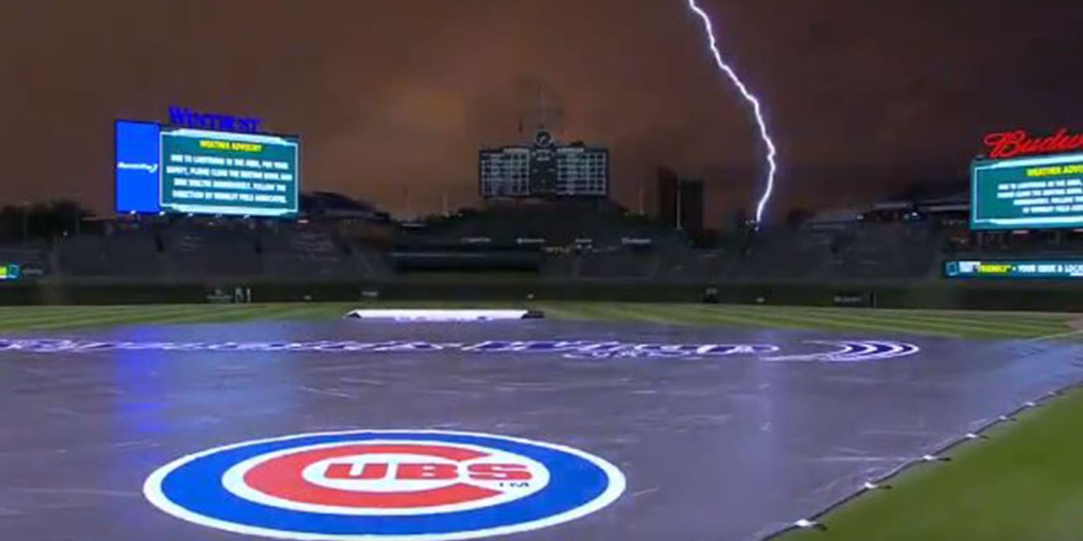 Kris Bryant was startled by loud thunder | Chicago Cubs
