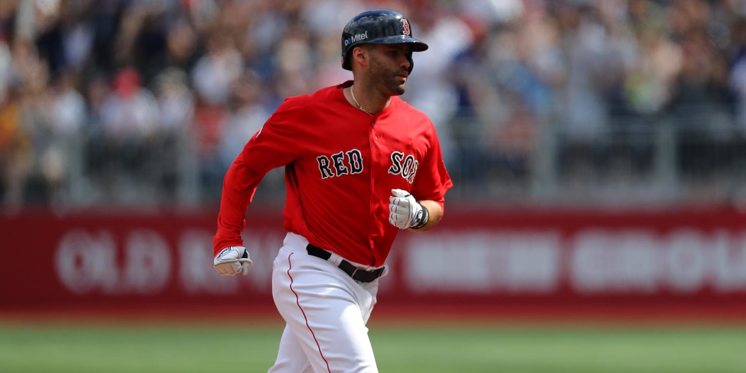 Red Sox hit three home runs in first inning