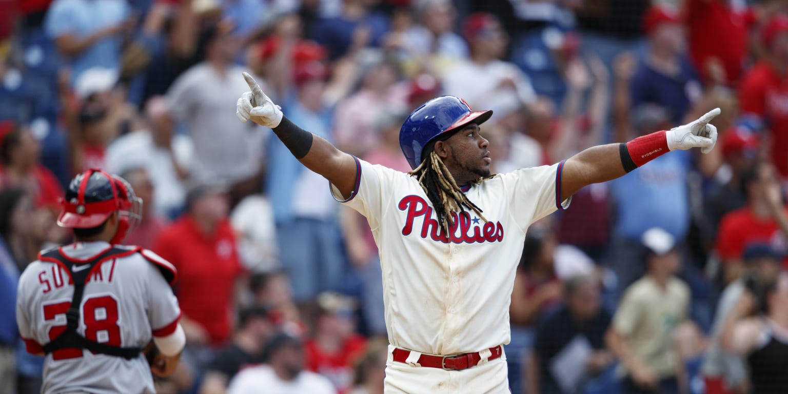 Maikel Franco bat flips on walk-off homer | MLB.com
