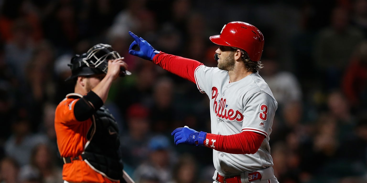 Giants lose after Bryce Harper hits 2 home runs
