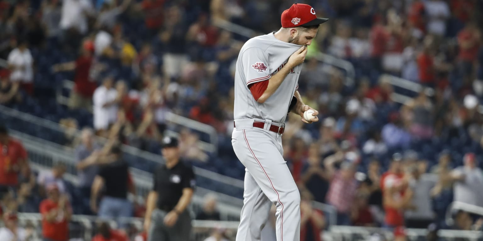 Reds fall to Nationals