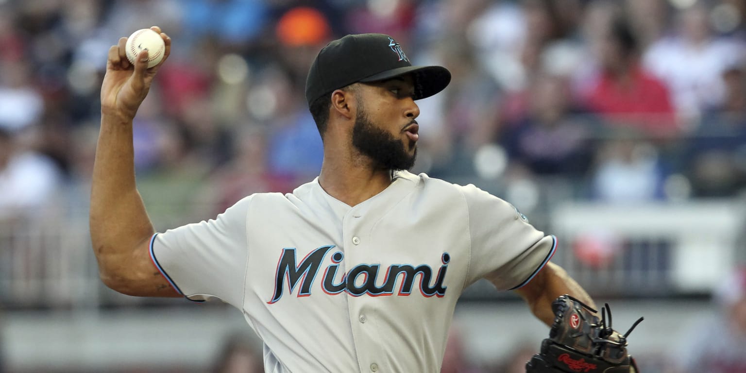 Marlins set record in season-finale loss to Braves