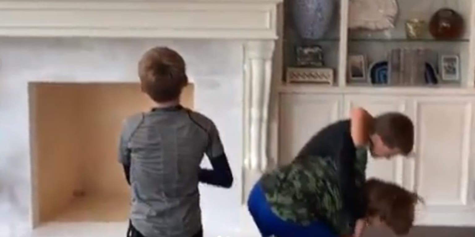 Drew Brees, sons celebrate Little League World Series | MLB.com