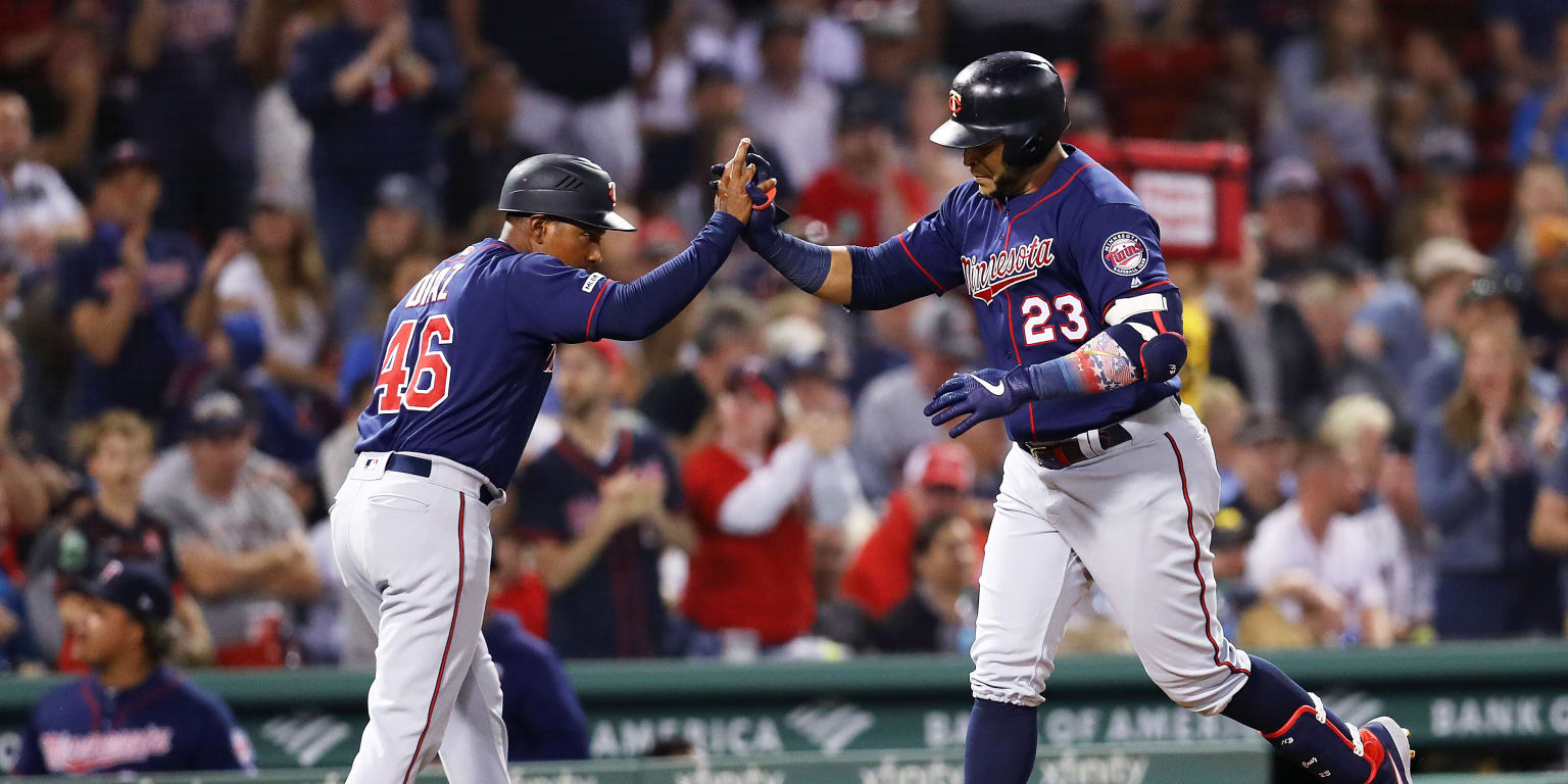 Nelson Cruz hits 35 HRs for sixth straight year