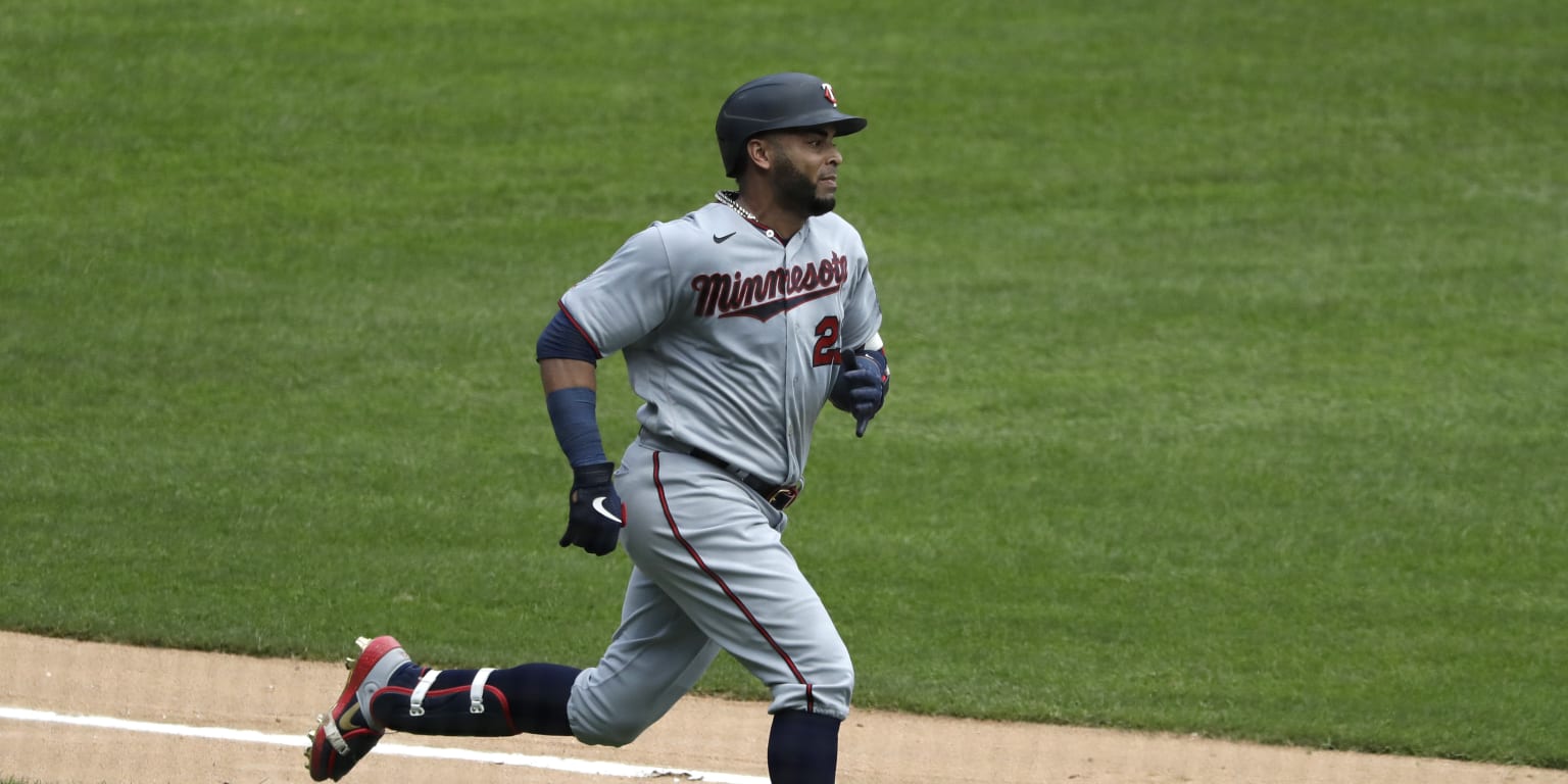 Nelson Cruz has 7 RBIs, 2 home runs