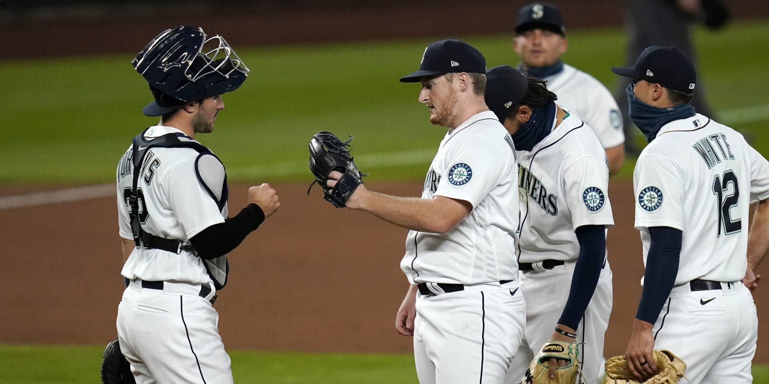 Mariners on brink of elimination from playoff race