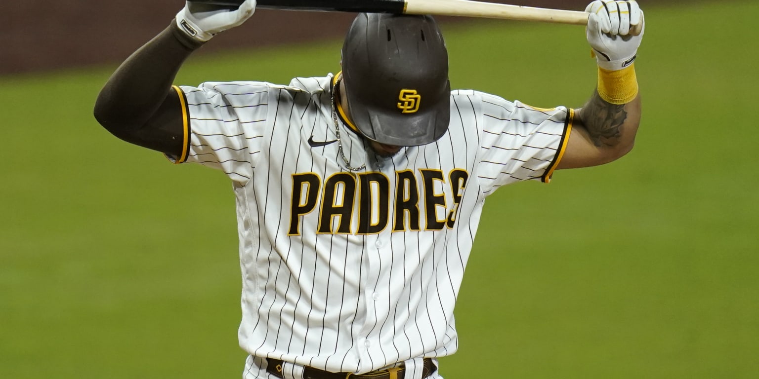 Padres getting swings in before playoffs