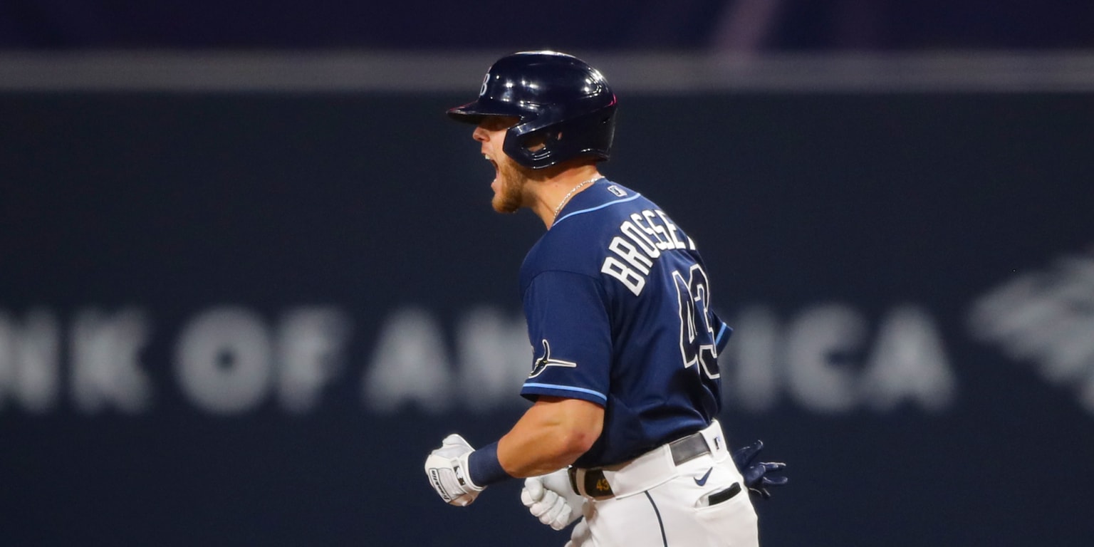 Rays trade Mike Brosseau for Evan Reifert