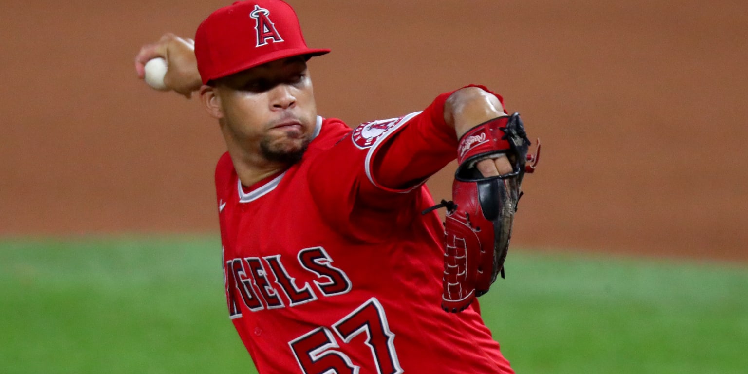 Angels non-tender 5 pitchers before deadline