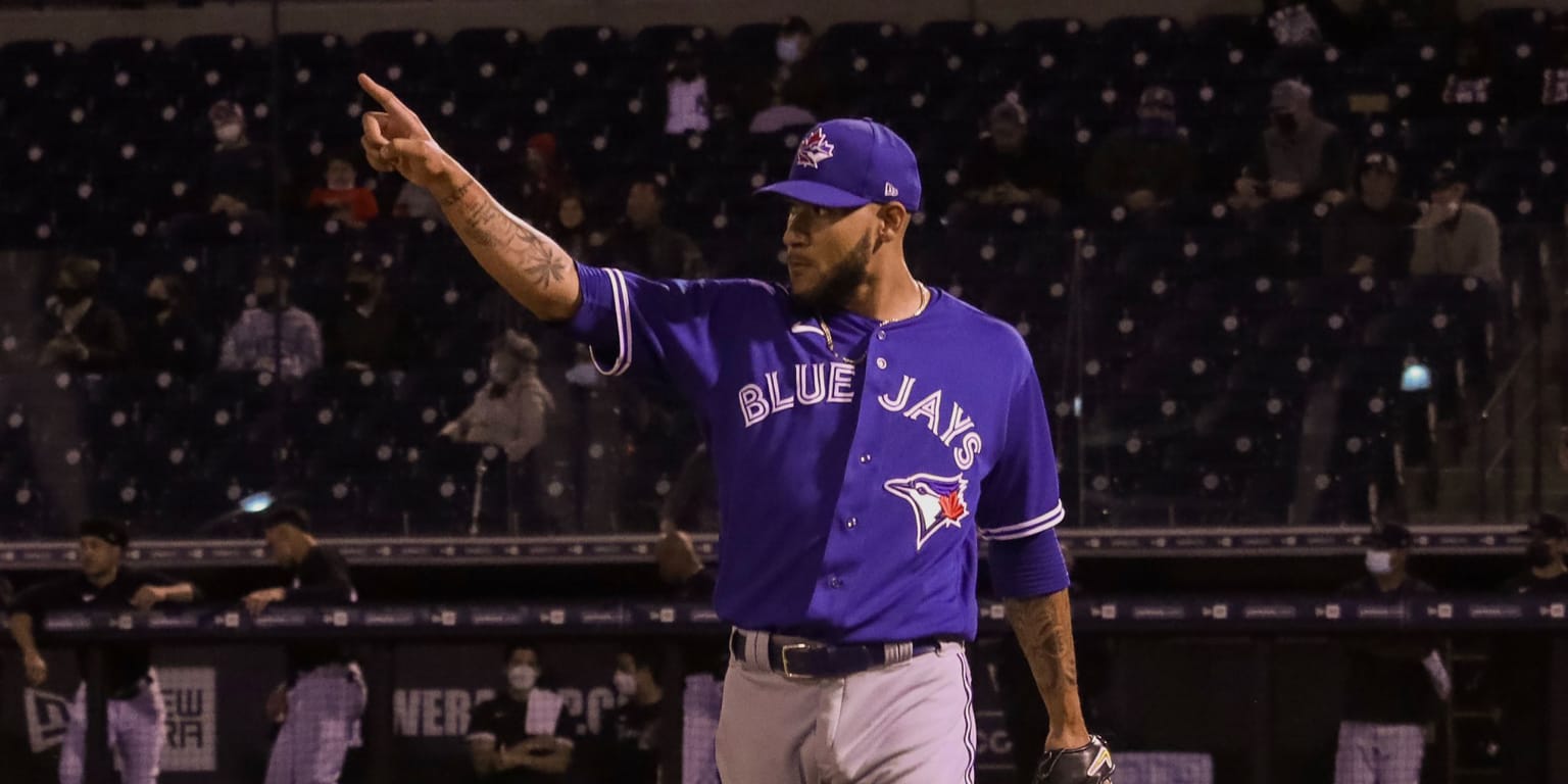 Simeon Woods Richardson impresses in spring debut