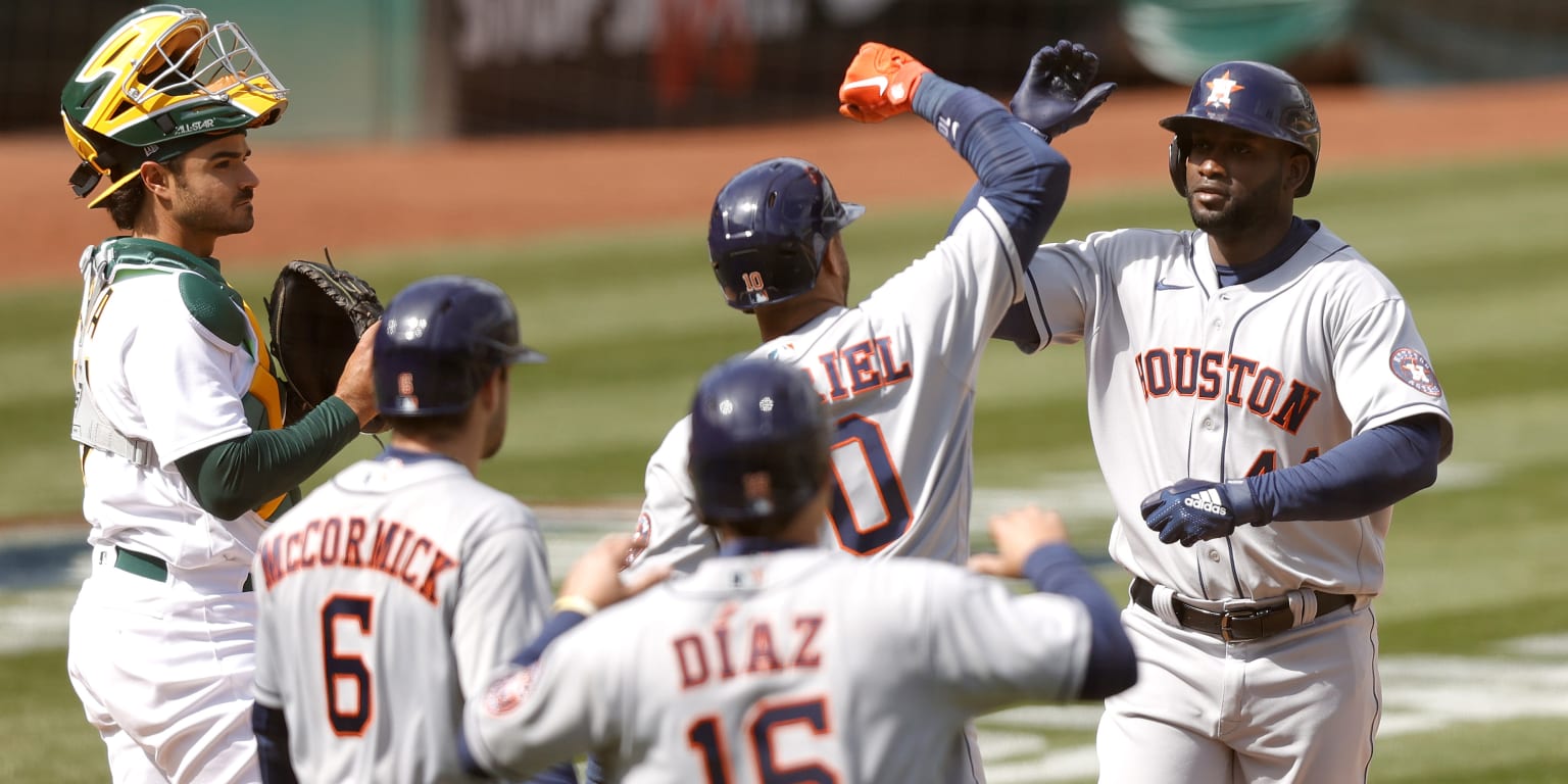 Yordan Alvarez hits first home run of 2021
