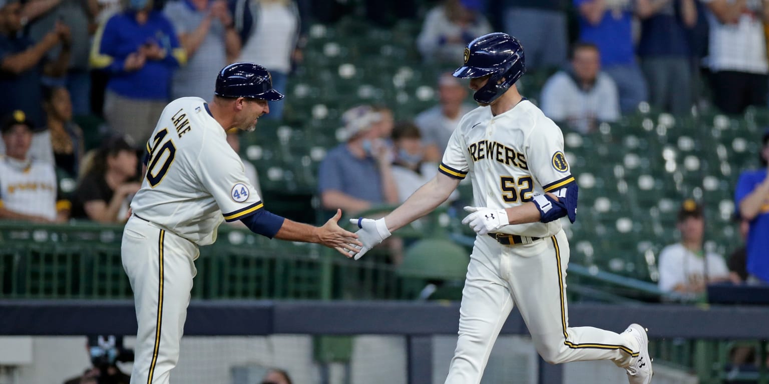 Eric Lauer hits first homer in return to bigs