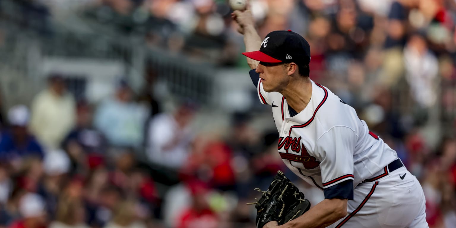 Bravos dominan a Angelinos detrás de Riley, Wright