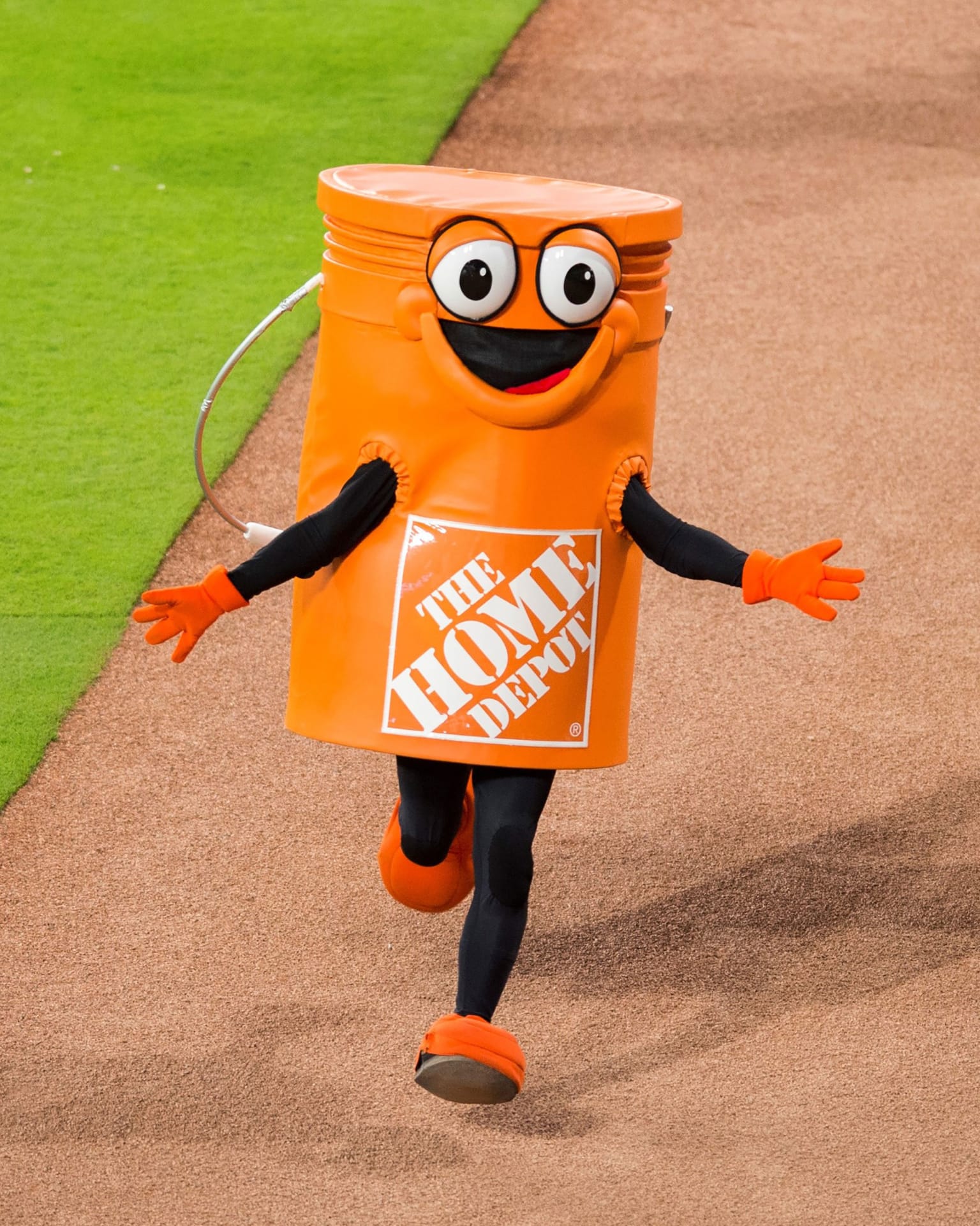 Duke’s Mayo Bowl reveals “disturbing” new mascot - SDS : r/CFB