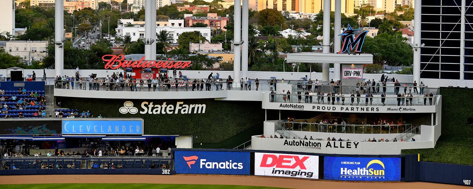 AutoNation Alley Deck | Los Marlins de Miami