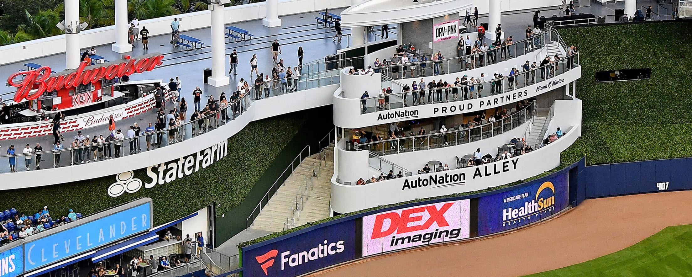 AutoNation Alley Deck | Los Marlins de Miami