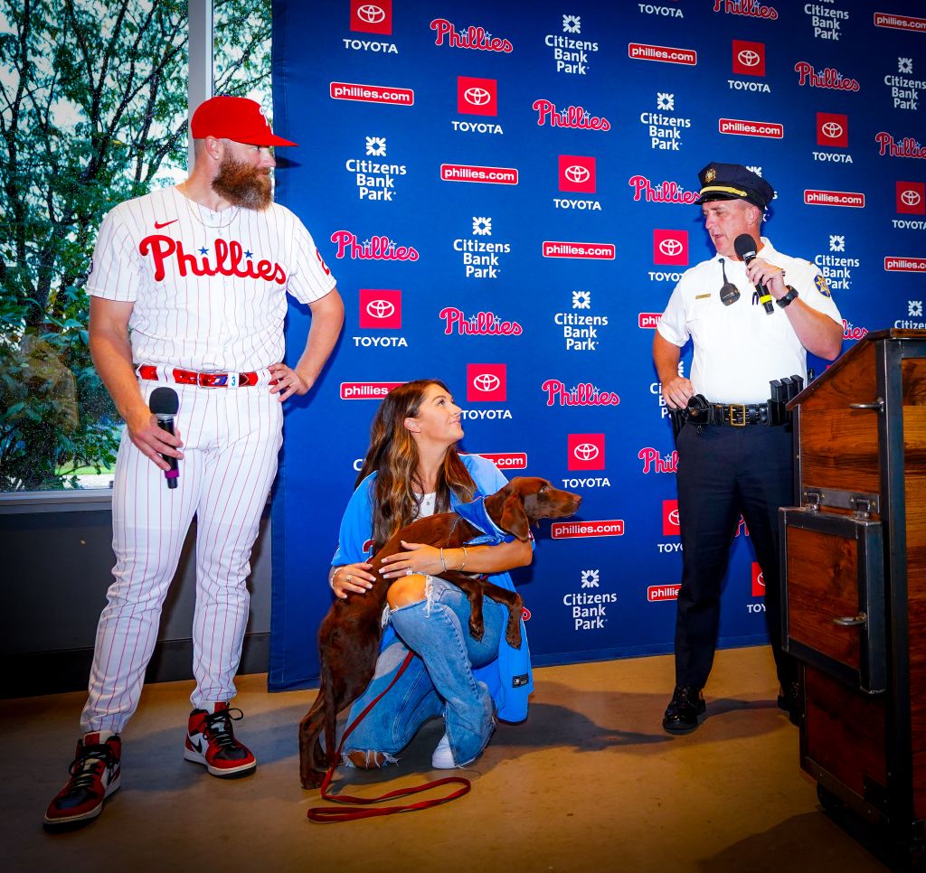 Labrador Puppies of Phillies’ Archie Bradley & Raegan Poole to Become ...