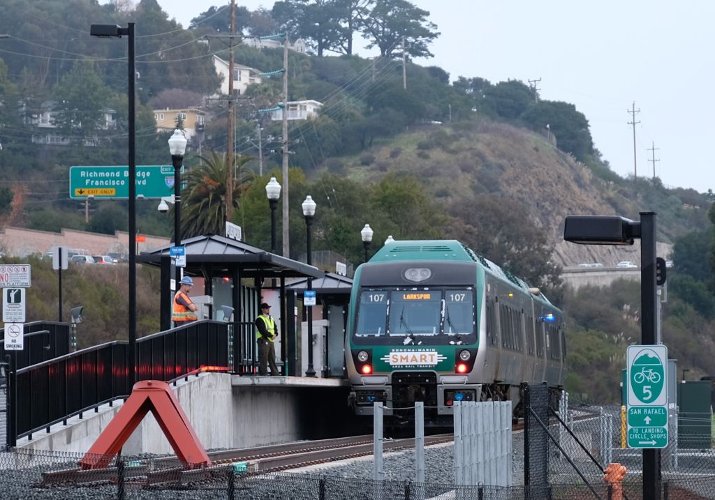 Getting to Oracle Park | Taking Transit | San Francisco Giants