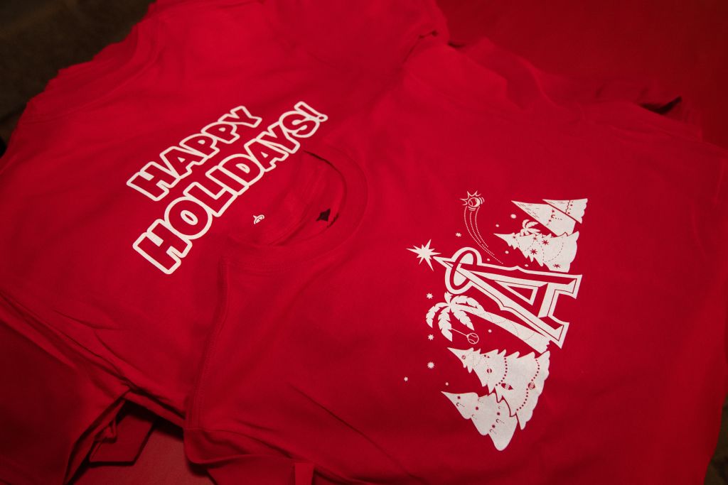 Kids Holiday Party | Los Angeles Angels
