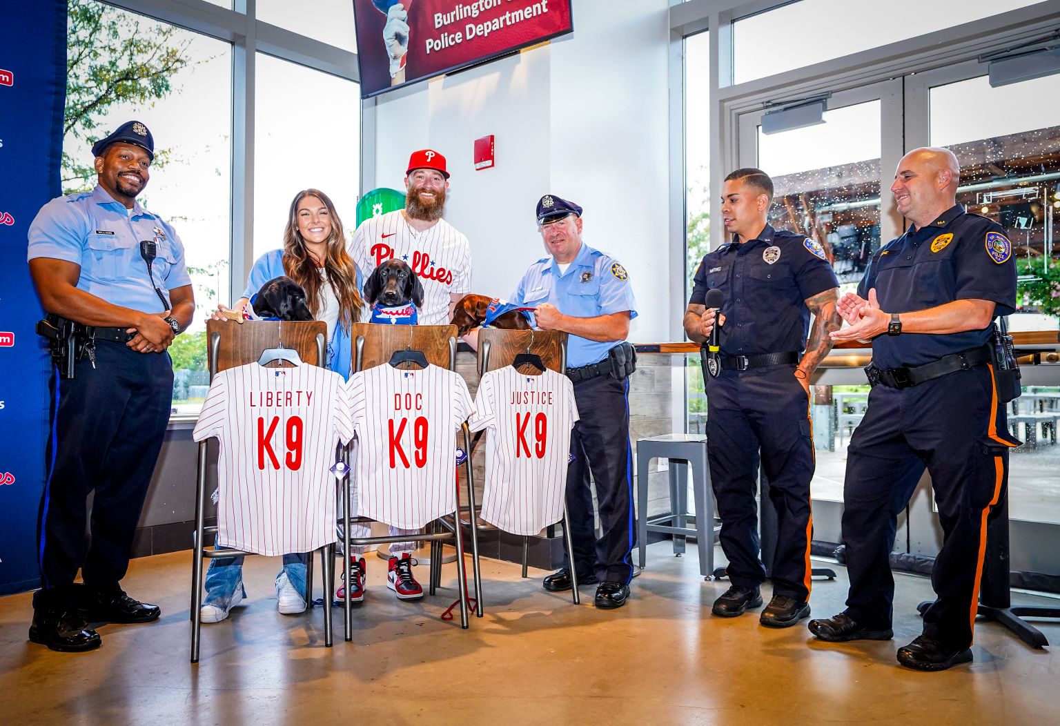 Labrador Puppies of Phillies’ Archie Bradley & Raegan Poole to Become ...