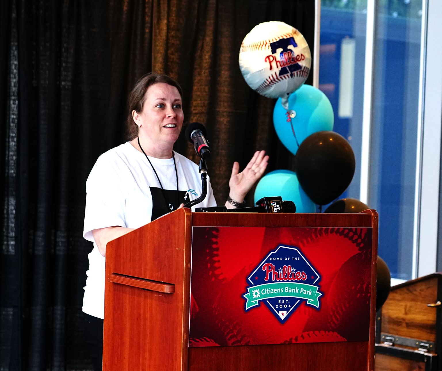 Philadelphia Futures Get in the Game Homecoming | Philadelphia Phillies ...