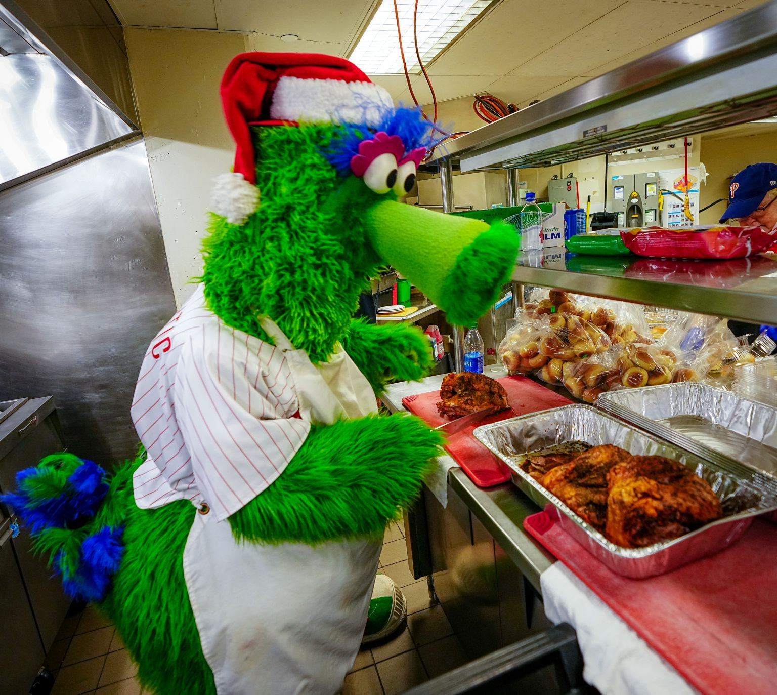 Phillies Family Prepare and Deliver Warm Meals to Local Homeless ...
