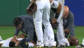 Erik González Stats, Fantasy & News | MLB.com