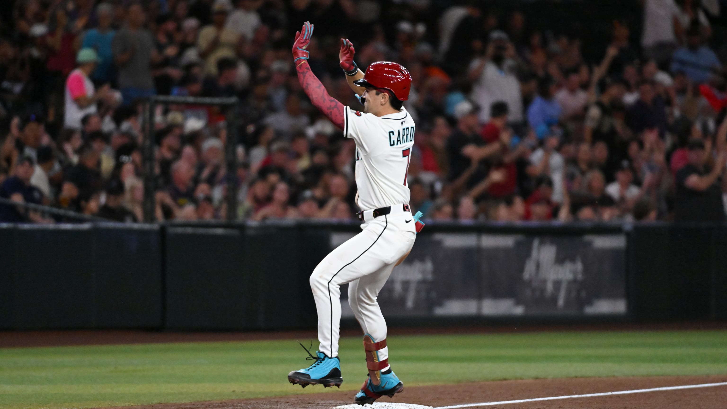 why are baseball players so hot