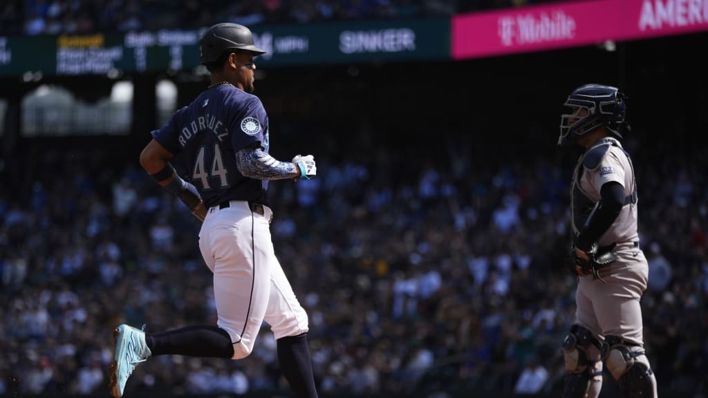 fly out baseball scoring