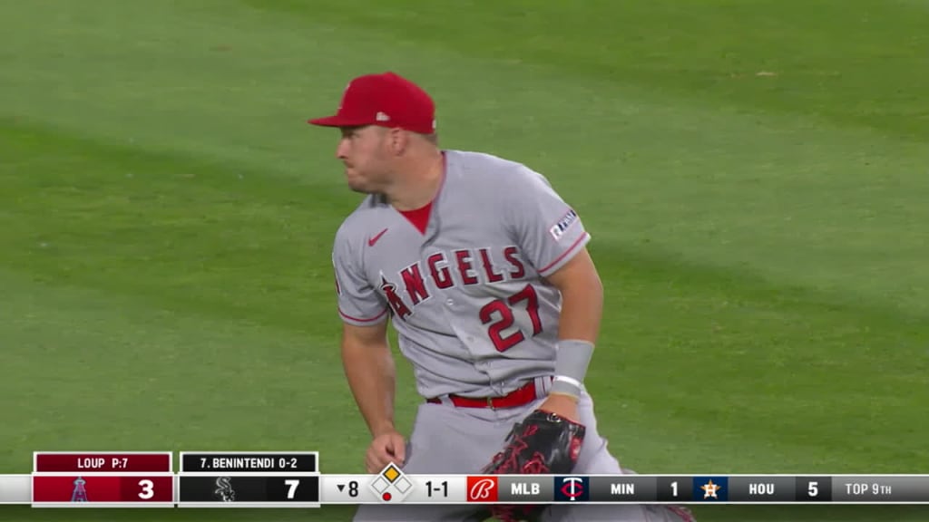 mike trout diving catch