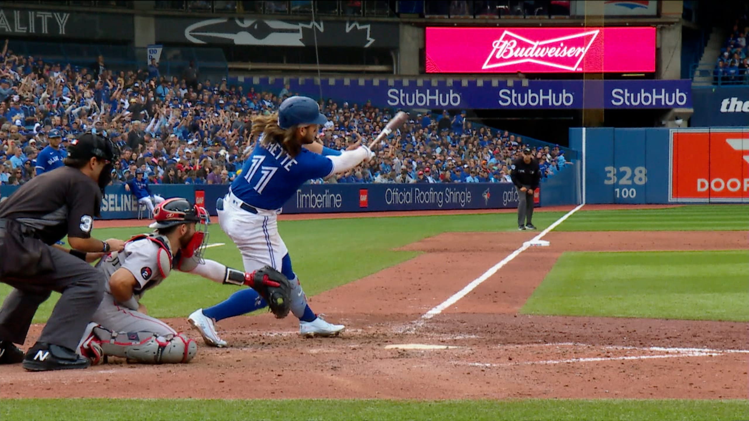 Bo Bichette's four-hit game Bo Bichette's four-hit game