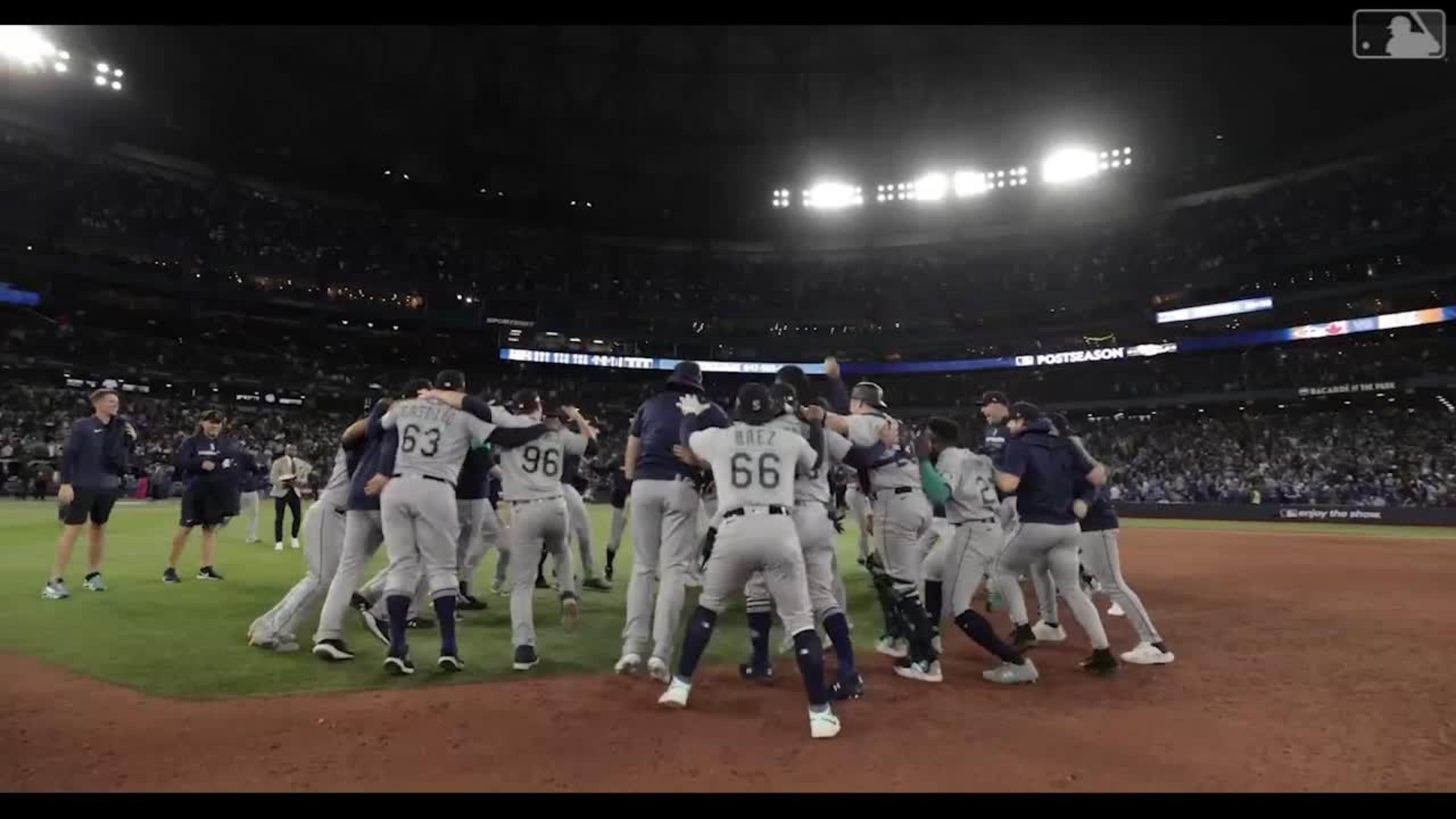 Check out the Mariners' celebration