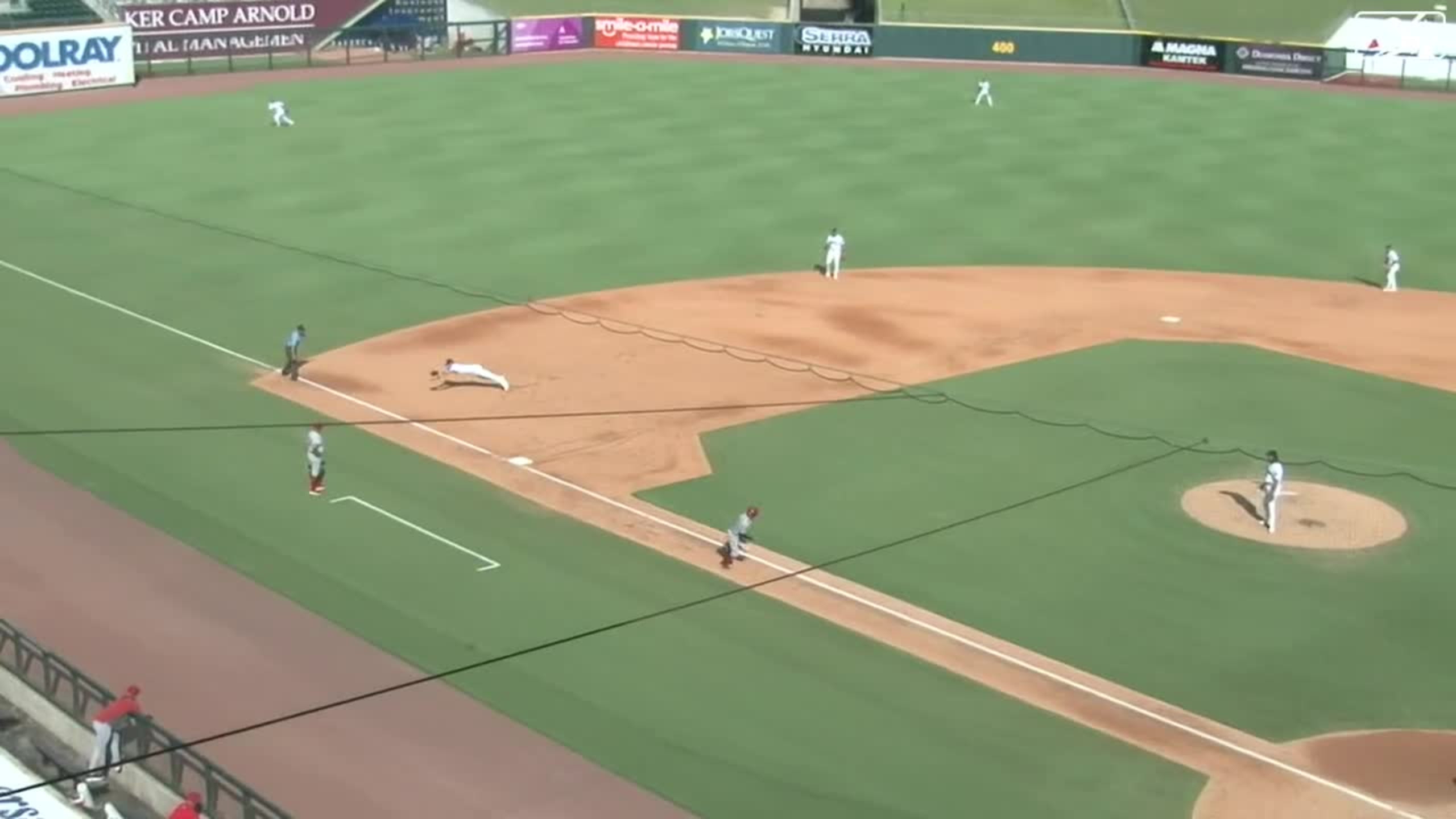 Taylor Snyder's diving catch
