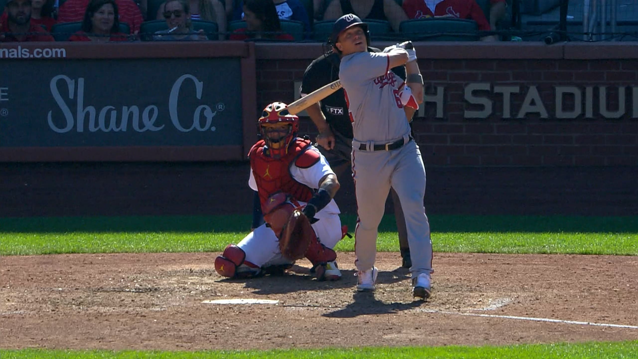 Alex Call conecta cuatro hits