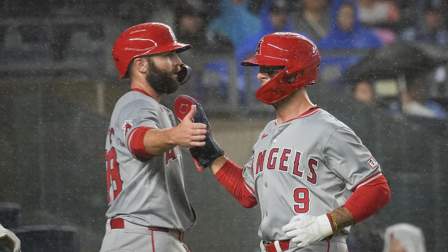 Angels erupt for six runs in the 5th vs. Yankees | 08/08/2024 | Los ...