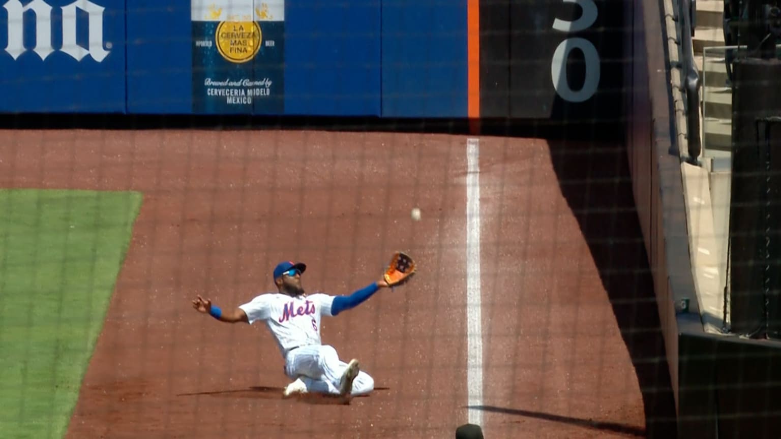 Starling Marte's sliding catch | 05/02/2024 | New York Mets
