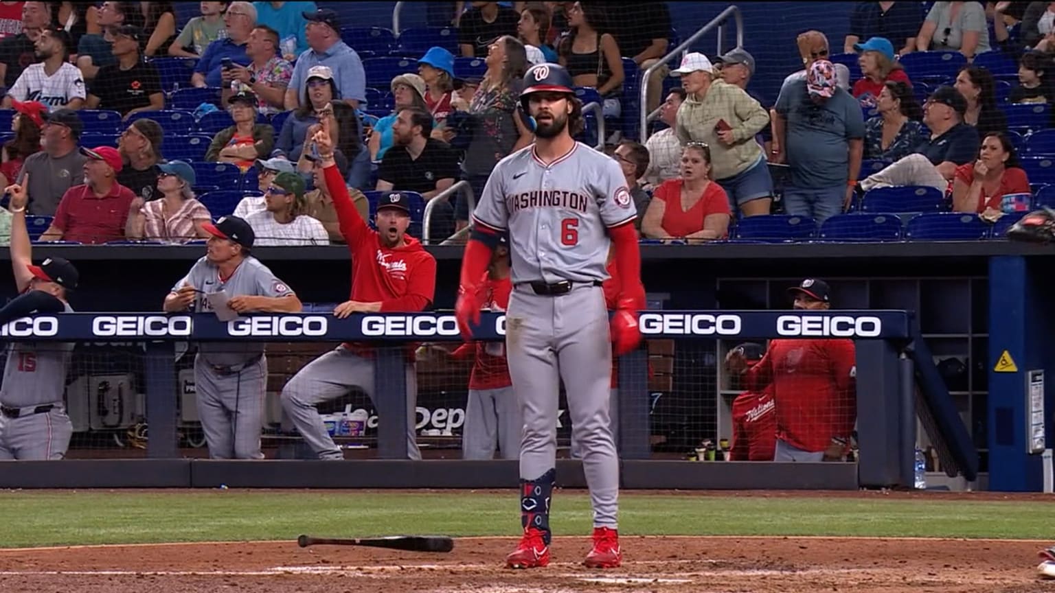 Winker pega HR con bases llenas | 27/04/2024 | Los Nationals de Washington