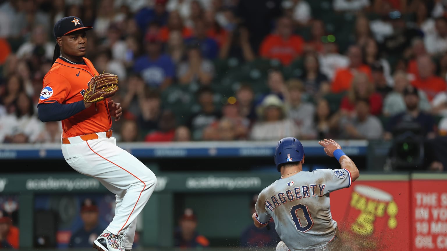 Sam Haggerty scores on a wild pitch | 07/12/2025 | Texas Rangers